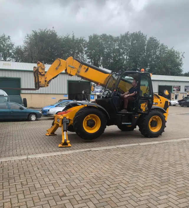 New Telescopic Handler - RE Consultancy & Training
